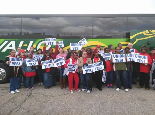 Two Thousand UAW Members Rally to Show Support for Fuyao Workers NLRB ...